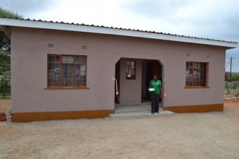 Hatfield staff donate funds to build a home in Mmankgodi Village ...